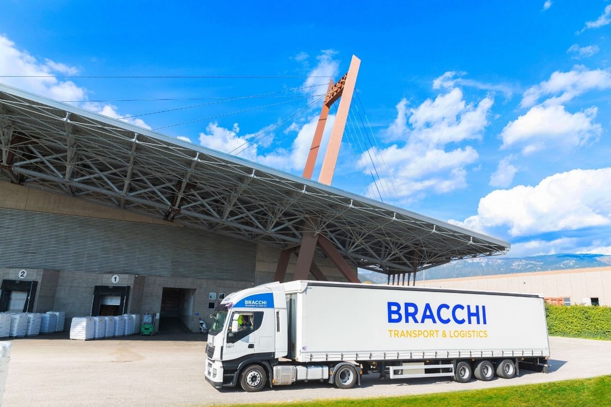Bracchi | Soluzioni integrate di trasporto e logistica